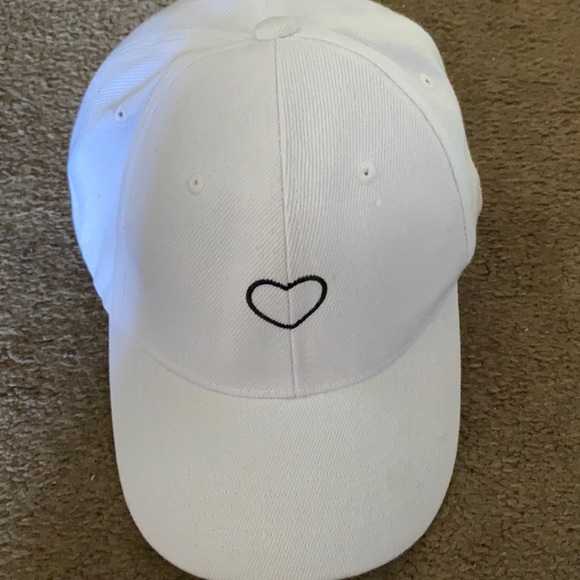 artwelfth | Accessories | Heart Cap | Poshmark